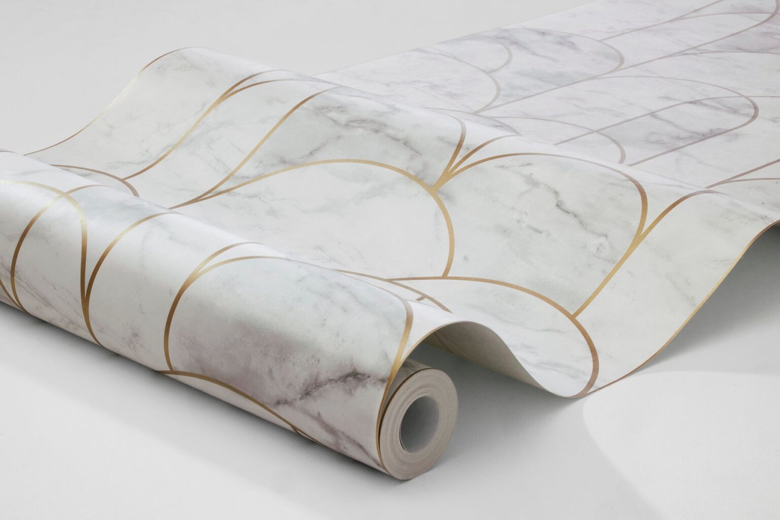 Arch - A faux marble wallpaper in Art Deco design